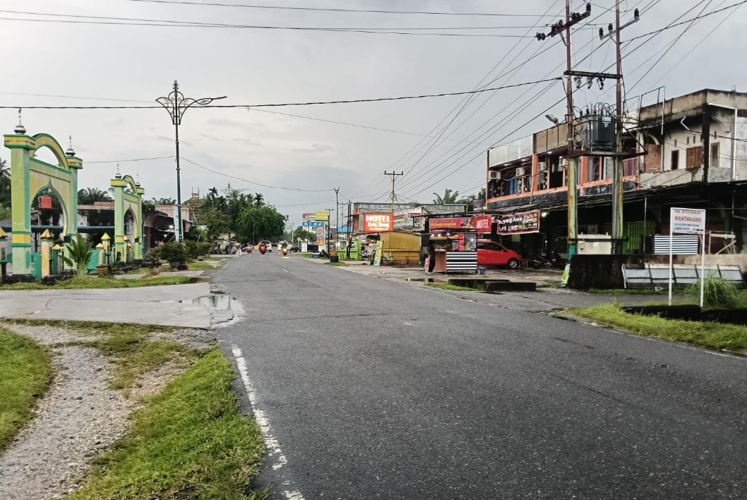 Simpang Empat Tanpa Rambu di Lubuk Muda Dikeluhkan Warga